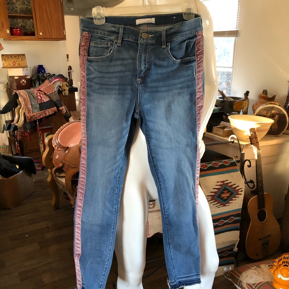 Jeans, Skinny With Lovely Pink Velvet Strip - Gem